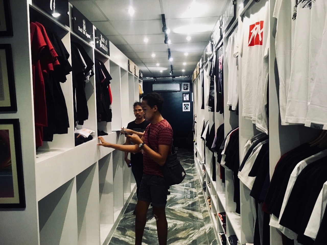 セブのローカルアパレルショップ・ASTee Shop | ササセブ